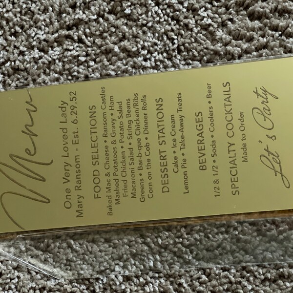 Standing Luxury Wedding Menu, Table Mirror Acrylic Engraved Menus With ...