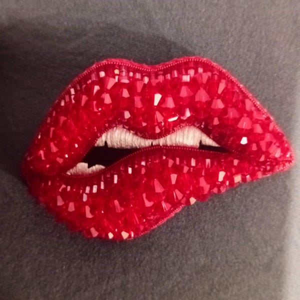 Lips Brooch Pin, Biting Lip Beaded Brooch, Handmade Crystal Red Lip Pin ...