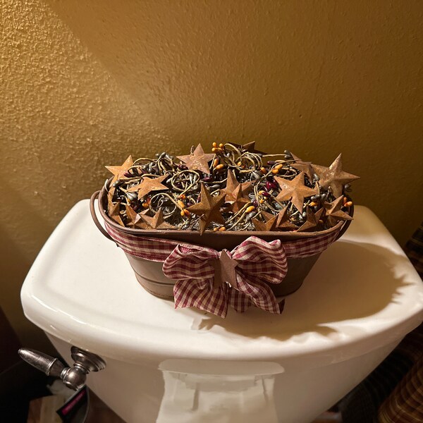 Set of 3 Pip Berry Picks Burg/blk/ Tan With Twine Twig and Rust Barn ...