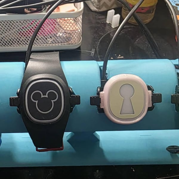 Magicband Plus Puck Charging Adapter - Etsy