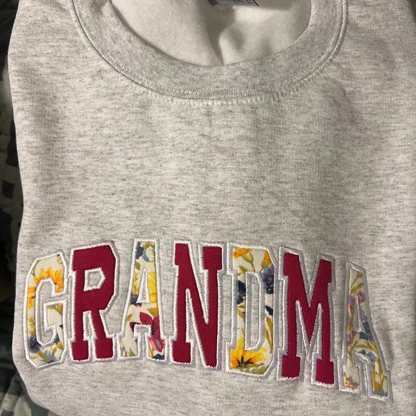 Mama Embroidered Applique Sweatshirt: Baby Clothes Keepsake - Etsy
