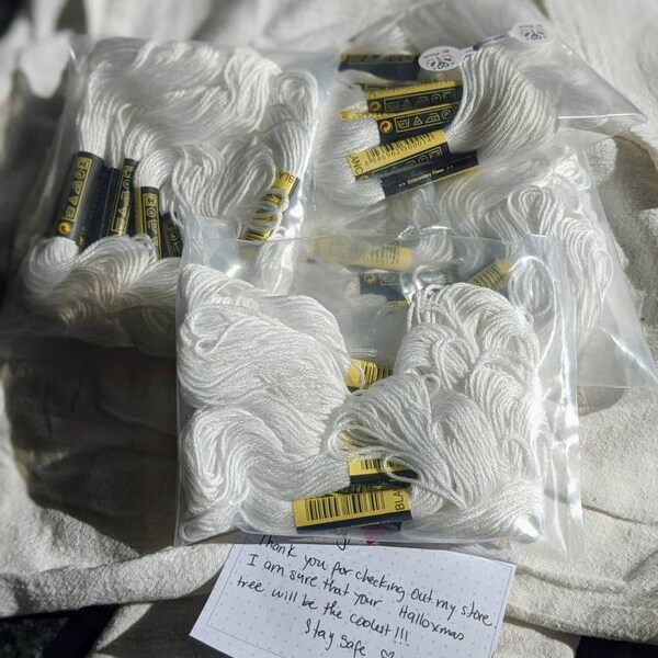 DMC 24 Skeins Pack Shades of Red Red Thread Pack of 24 - Etsy