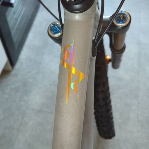 Cyberpunk: Edgerunner Logo Vinyl Sticker Die-cut Decal Peeker - Etsy