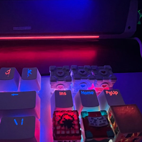 Portal 2 Companion Cube - Keycap for Mechanical Keyboard - Etsy