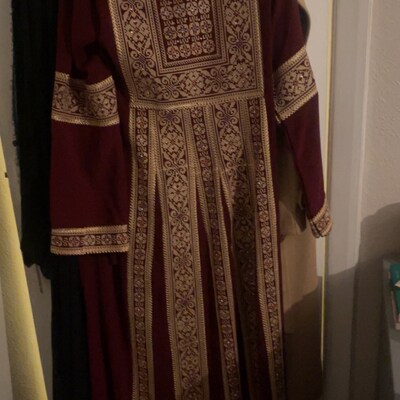 Tmen Thobe Gumbaz Kumbaz Palestinian Dabke Zaffa Wedding Dance With ...