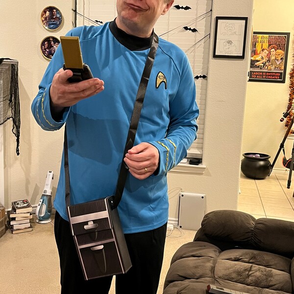 Star Trek TOS Tricorder– the Original Series Prop, Spock Vulcan Salute ...