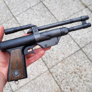 Total Recall Claridge Hi-tec S9 Goncz GA Pistol Gun Prop - Etsy