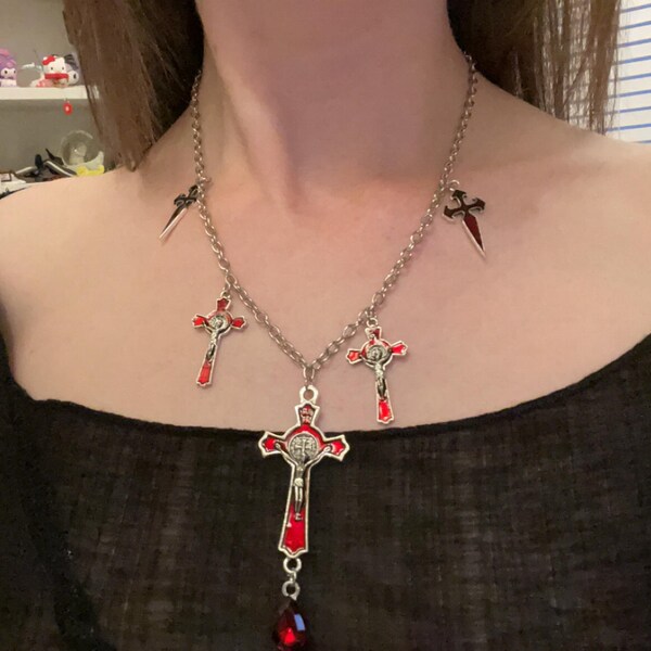 Sacred Heart Bead Necklace || Gothic Jewellery || Gothic || Alternative ...