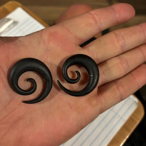 PAIR of Unique Organic Ebony Wood Spiral Tapers/plugs Gauges 4g 5mm Thru 0000 12mm Available - Etsy