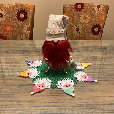 Beautiful Ecra Doily Runner With Fillet Roses - Etsy