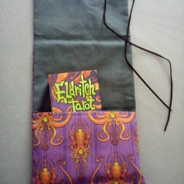 Cthulhu Mythos Poker Double Set green Edition, Black Edition & Dealer ...