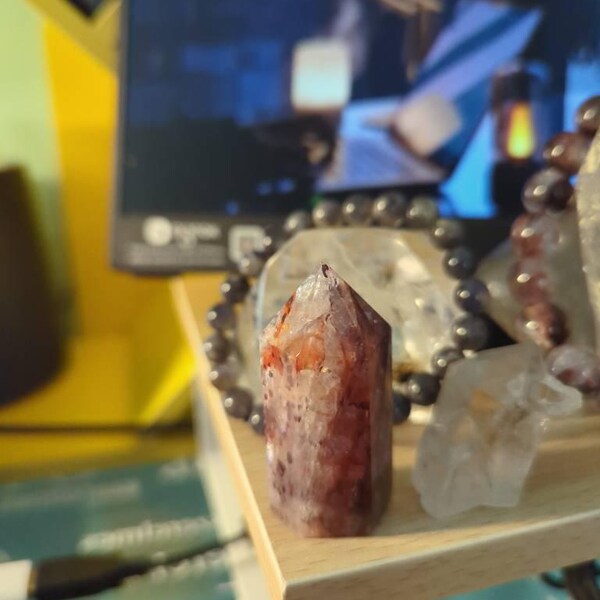 Fire Quartz Towers - High Grade Red Hematoid Quartz With Sparkling Mica ...