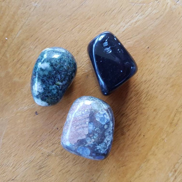 Preseli Bluestone Tumble Stones, Preseli Tumblestones, Spotted ...