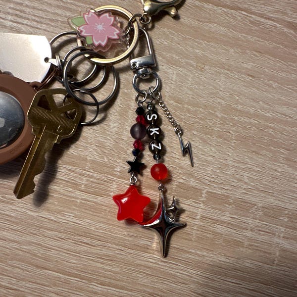 Stray Kids Keychain: SKZ K-pop Star Charm, Handmade Fan Gift - Etsy