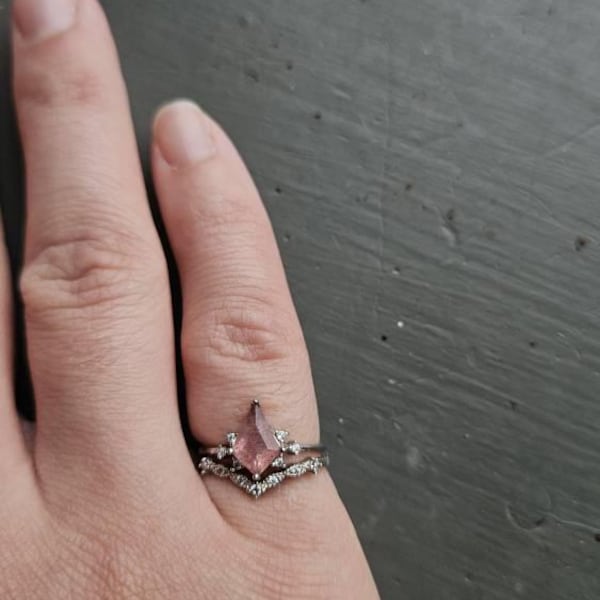Qai Kite Strawberry Quartz Ring Set Engagement Promise September ...