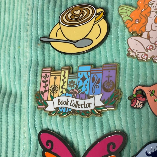 Book Collector Bookish Enamel Pin | Book Lover | Bibliophile - Etsy