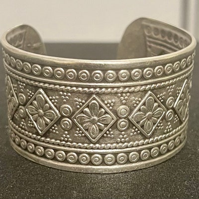 Anatomical Gripping Hand Skeleton Ring, Silver Finger Ring, Cool Wrap ...