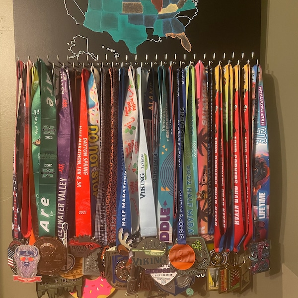 Marathons Across America - 50 States Medal Holder With 50 Hooks on ...