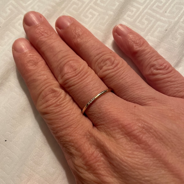 4 Diamonds Stackable Ring / 14k Solid Gold Minimalist Ring / Thin ...