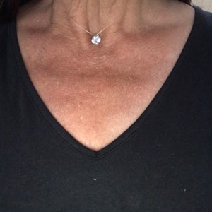 Collier Invisible Petit Pendentif Solitaire 4 Griffes En - Etsy