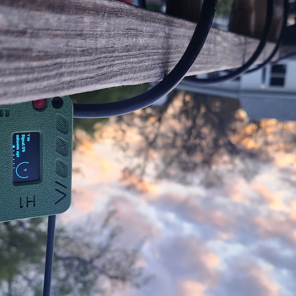 H1 - Complete Device With Upgraded Whip Antenna: Heltec V3 Running ...
