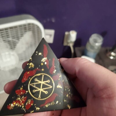 Shadow Altar Table - Etsy