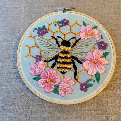 Hand Embroidery Pattern Queen Bee Digital Download PDF - Etsy