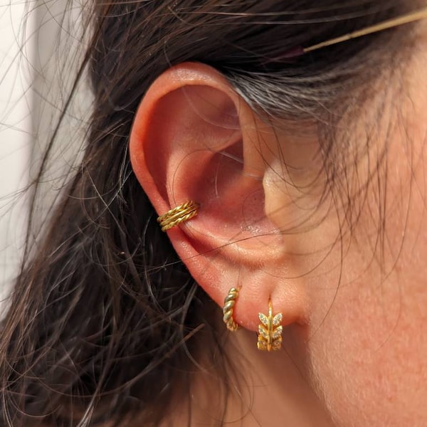 Triple Stacked Conch Hoop Clicker With Twist, Gold Conch Earring, 16 ...