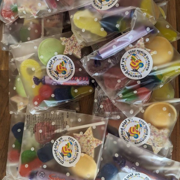 Teacher and Student Sweet Gift Bag Filled With Pick and Mix Sweets ...