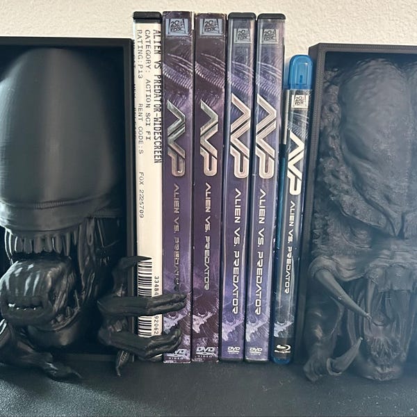 Xenomorph From Aliens Book Nook Shelf Decoration Decor Bookend ...
