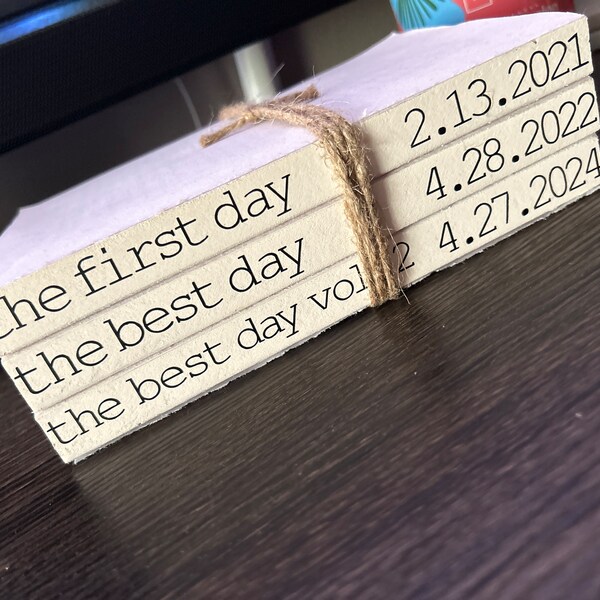 Custom Book Stack Centerpiece||wedding & Home Decor||made With Real Books||literary Wedding ...