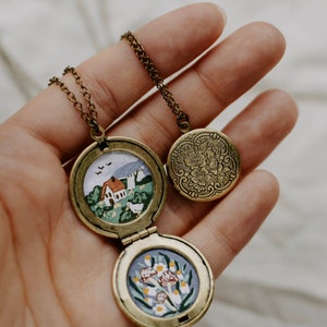 Small Locket Tiny Vintage Oval Etched Brass Floral Keepsake Locket ...