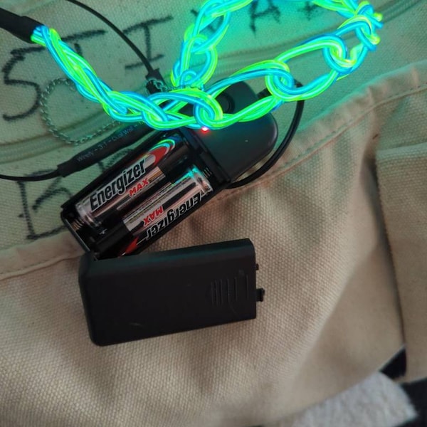 Custom Mask Display Stand! ~ 3D Printed Display Stand, Battery Pack ...