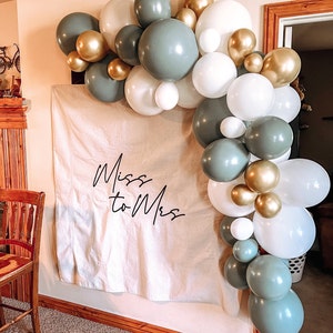 40'' Champagne Bottle Balloon Cascade Kit - Etsy