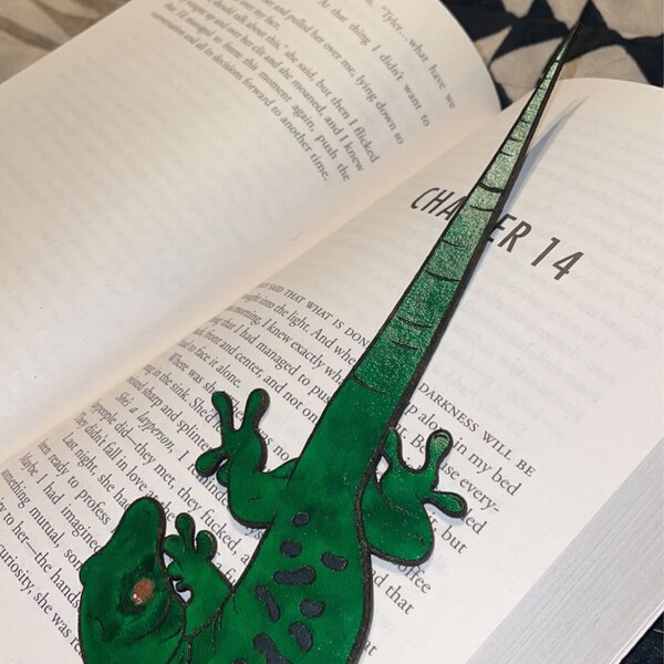 Lizard Bookmark | Leather Reptile Bookmark | Unique Gift for Book ...