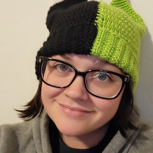Two Tone Devil Horn Crochet Beanie / Color Block Demon Horned Beanie ...