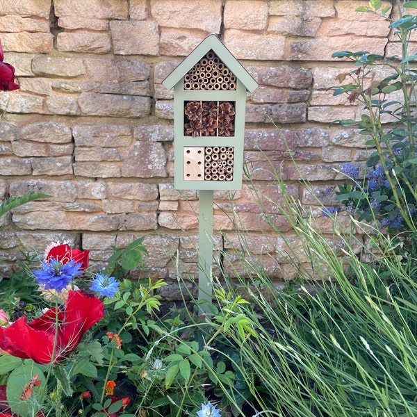 Handmade Staked Bug Box - Etsy UK