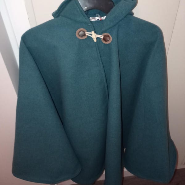 Red Hood, Medieval Hood, Hood, Short Hooded Cape, Capelet, Capulet ...