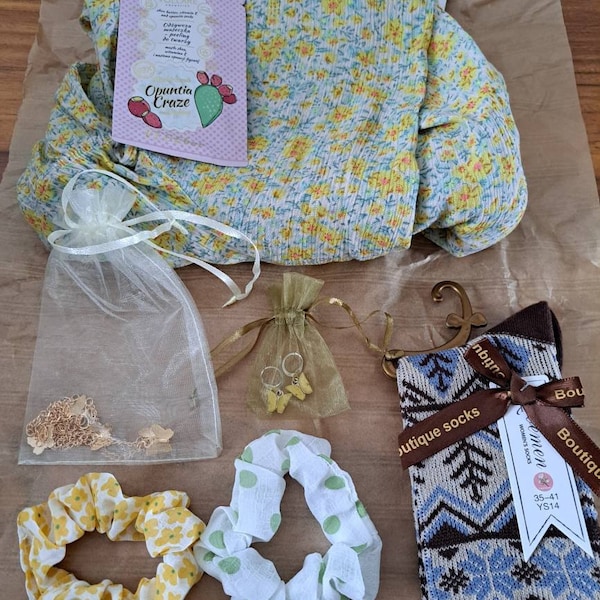 Cottage Core Gift Box | Surprise Bundle | Niromeshop - Etsy