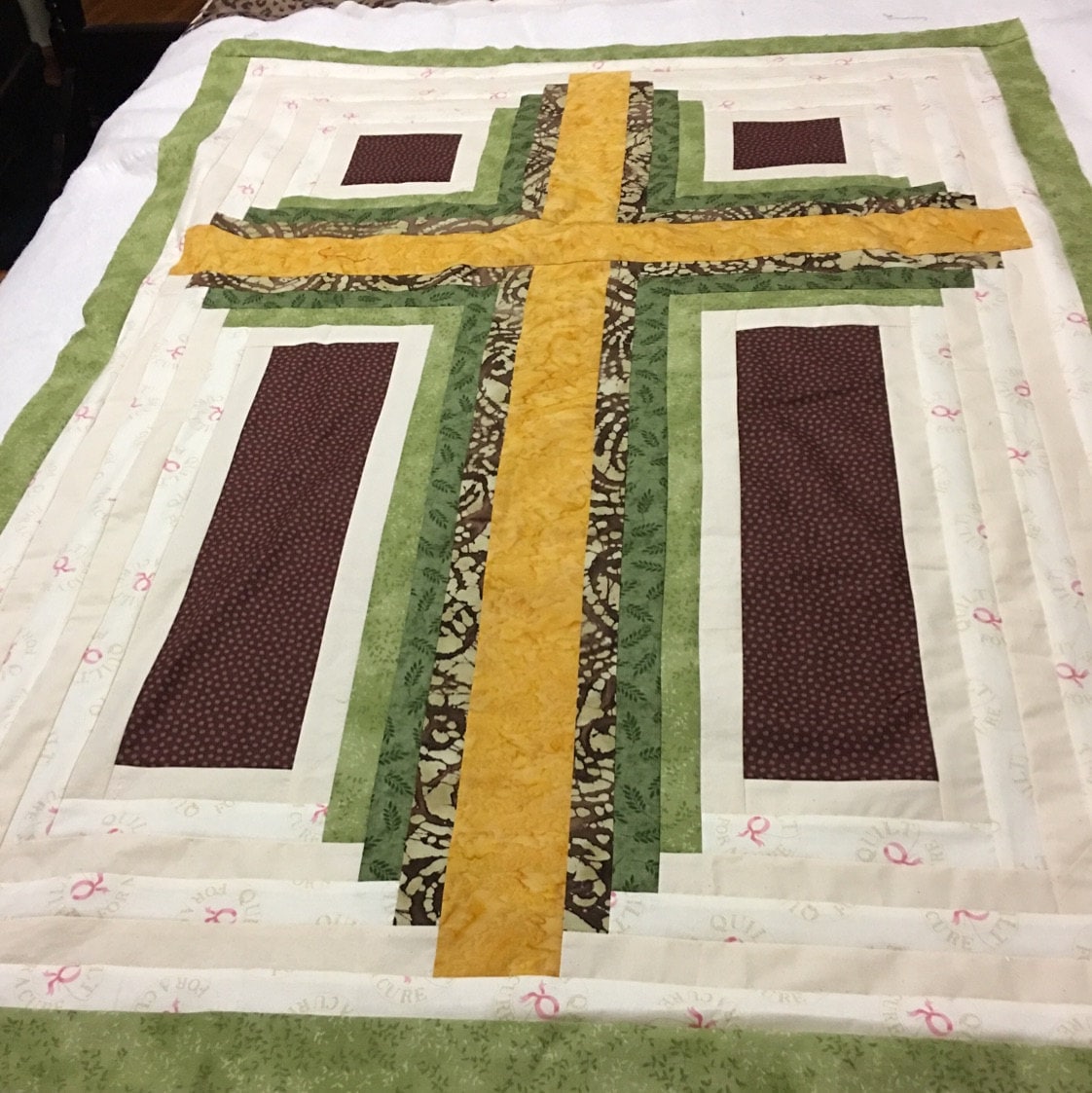 Log Cabin Christian Cross Cross quilt wall hanging | Etsy