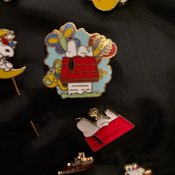 Snoopy Peanuts Letter S Pin Initial Alphabet in Multiple Colors Enamel ...