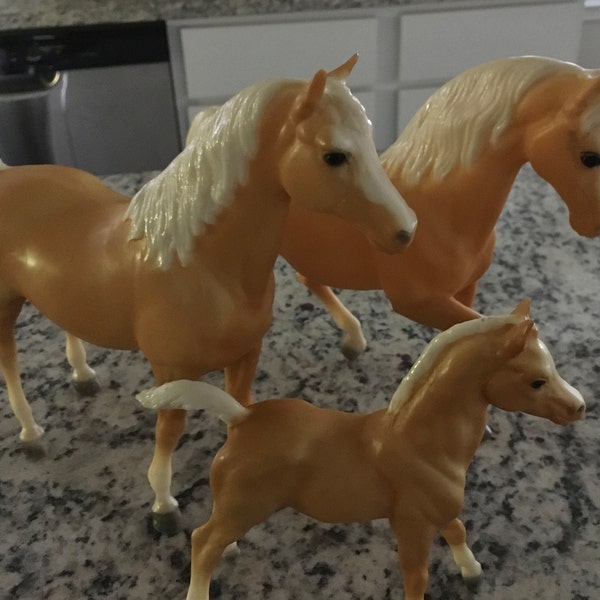 Vintage Five Tiny White Rabbit Figurines, Miniature Plastic Albino ...