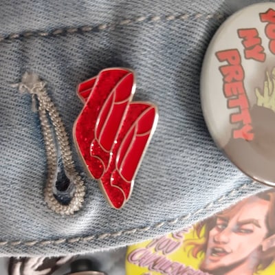 Dorothy Wizard of Oz Ruby Slippers Enamel Pin Badge There's No Place ...