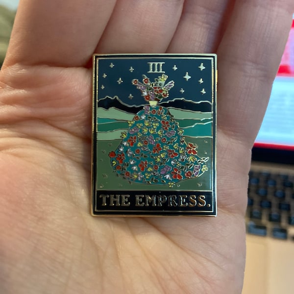Midsommar May Queen Tarot Hard Enamel Pin! | the Empress Tarot Pin - Etsy