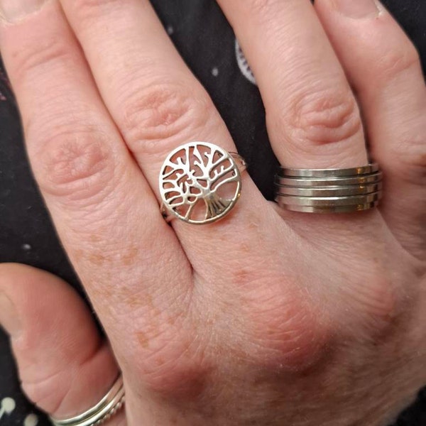 Silver Tree Goddess Pendant Smalllady Tree Necklaceunique Design - Etsy