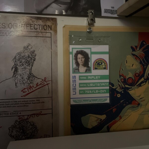 Alien USCSS Nostromo Crew - Clip-on ID Photo Pass Badge Set Prop ...