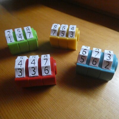 Compact Point Counter 3 Wheels for Board Games, Role Playing Games ...