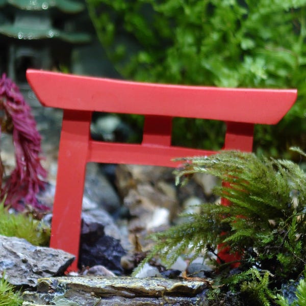 Miniature Torii Gate Made of Premium Quality Resin / Ideal for ...