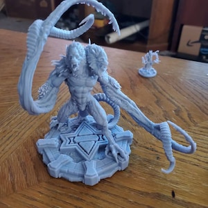 Demogorgon Miniature by Archvillain - Etsy