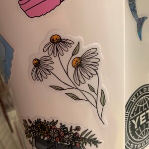 Waterproof Flower Sticker Cute Daisy Flower Water Bottle Waterproof ...